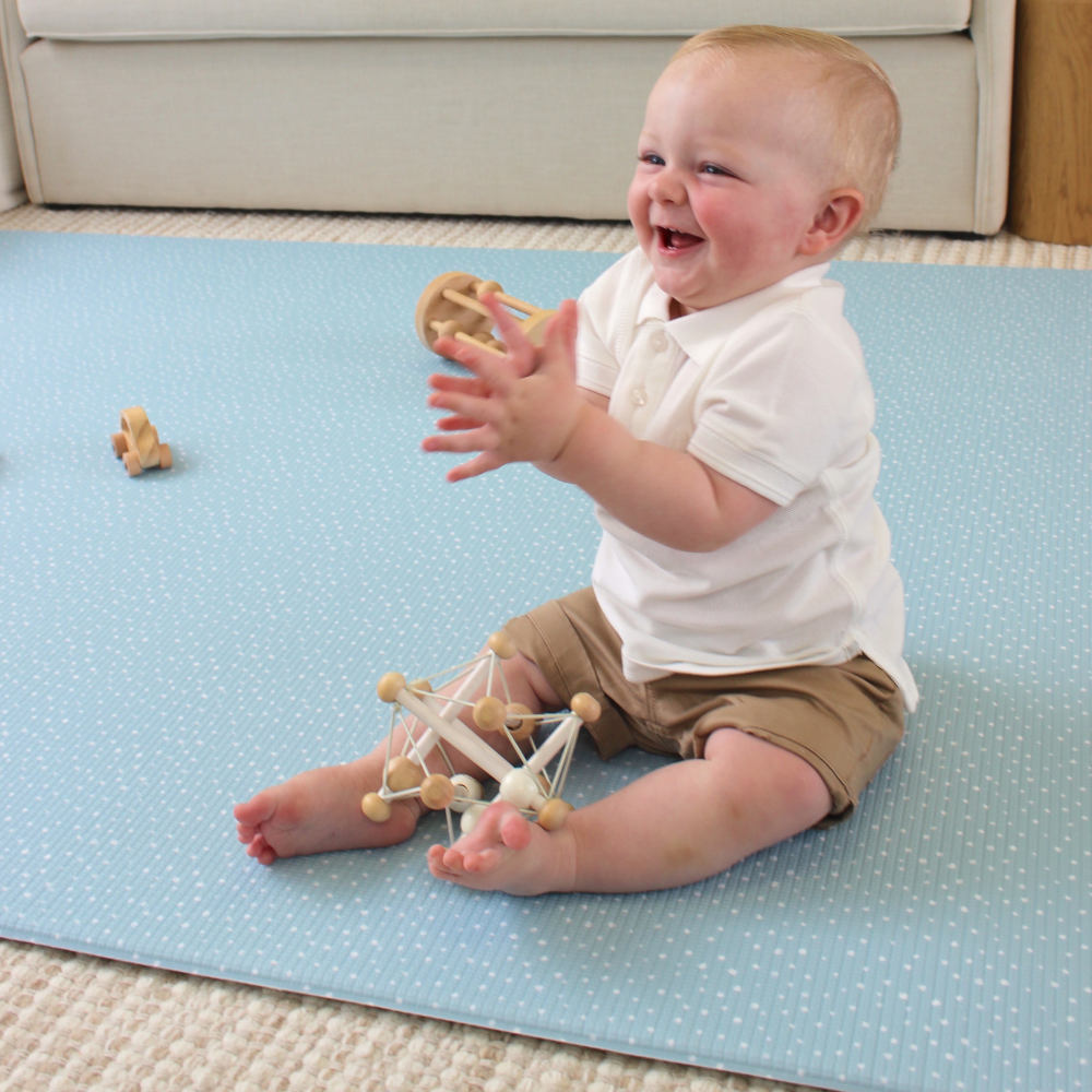 Speckled Play Mat - Sky Blue – Munchkin & Bear