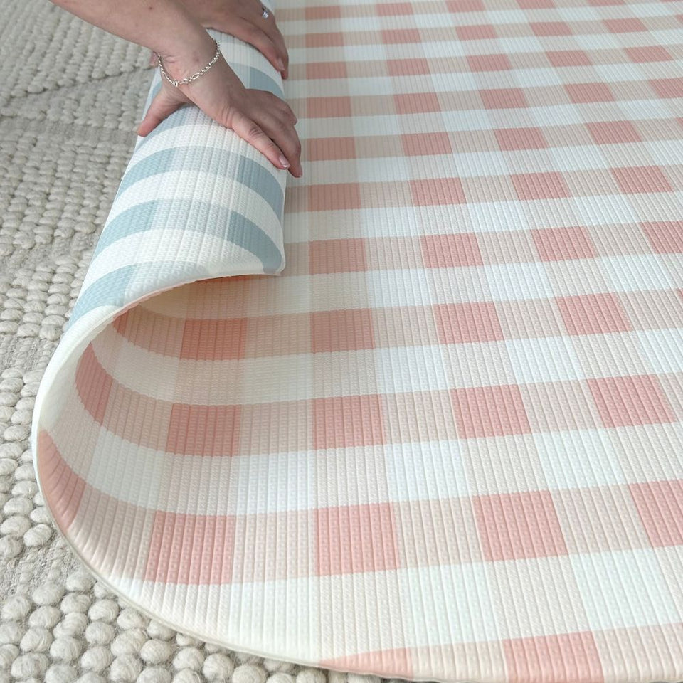 Gingham Play Mat - Petal Pink – Munchkin & Bear