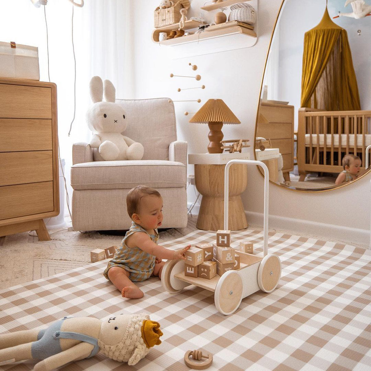 PRE-ORDER Gingham Play Mat - Latte – Munchkin & Bear