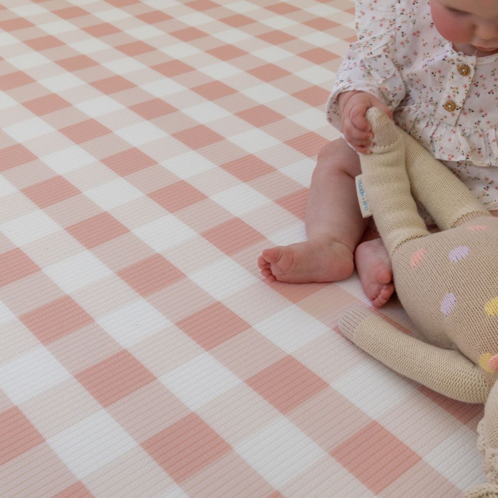 Gingham Play Mat - Petal Pink – Munchkin & Bear